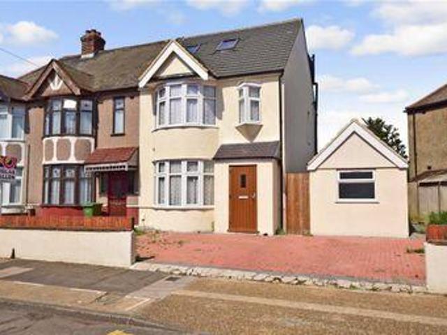 5 Bedrooms End terrace house for sale in Harlow Road, Rainham, Essex RM13