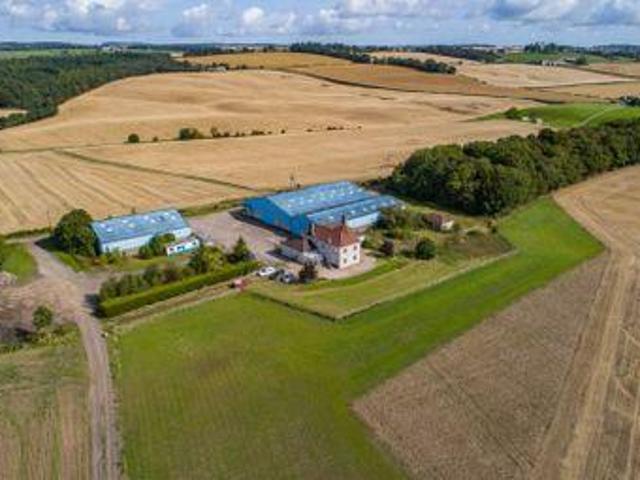 5 Bedrooms Farmhouse for sale in Crossford, Dunfermline KY12