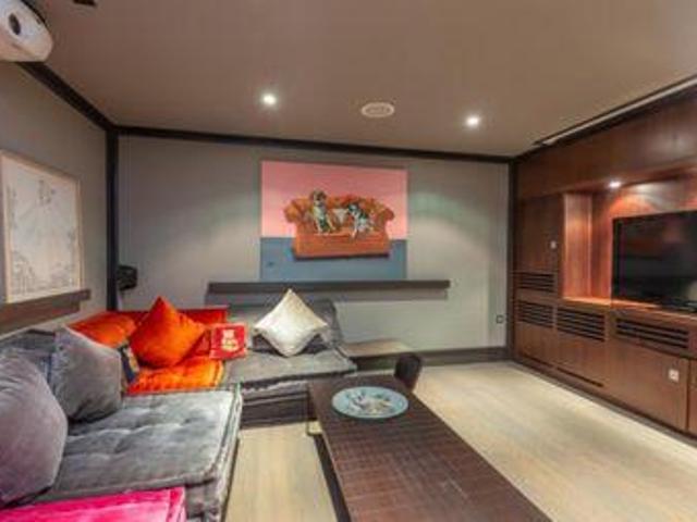 5 Bedrooms Flat for rent in Chagford Street, Marylebone, London NW1