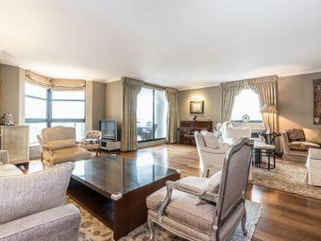 5 Bedrooms Flat for rent in Anhalt Road, London SW11