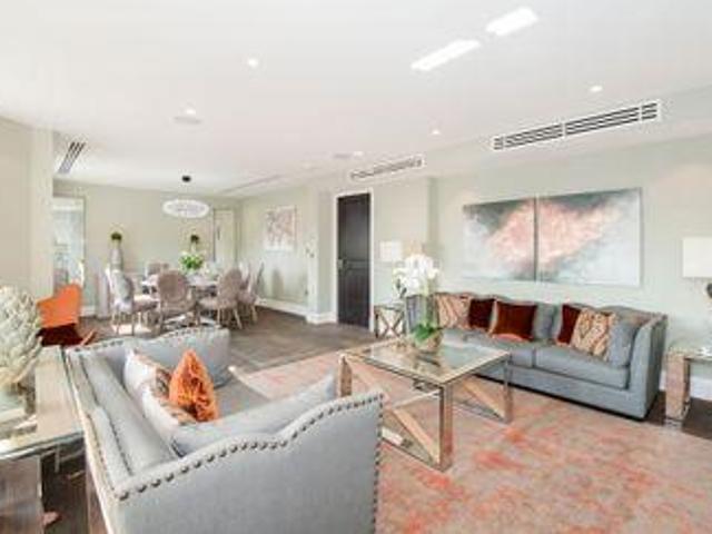 5 Bedrooms Flat for rent in Arkwright Road, London NW3