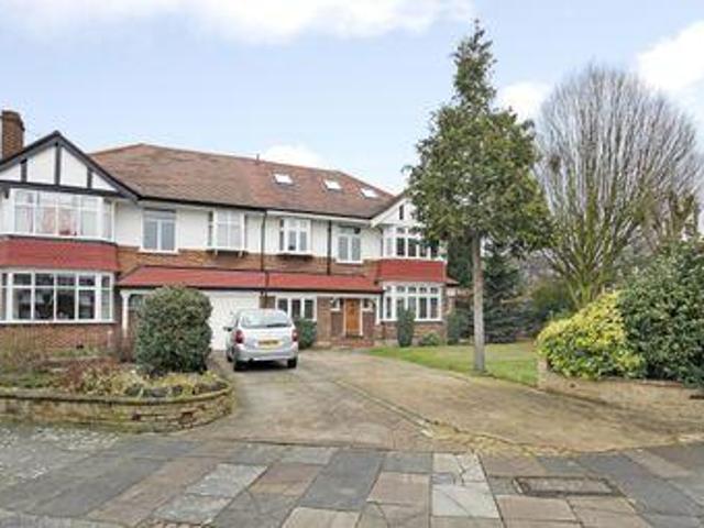 5 Bedrooms Flat for rent in Delamere Road, London W5