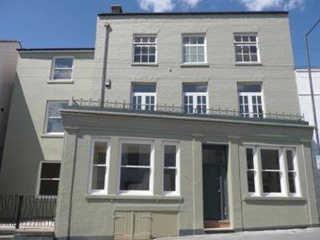 5 Bedrooms Flat for rent in First Floor, The Willoughby, 12 Augusta Place, Leamington Spa CV32