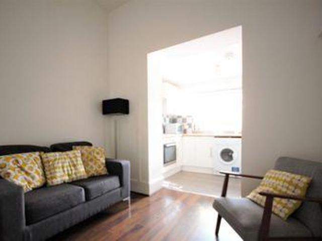 5 Bedrooms Flat for rent in Junction Road, Archway N19
