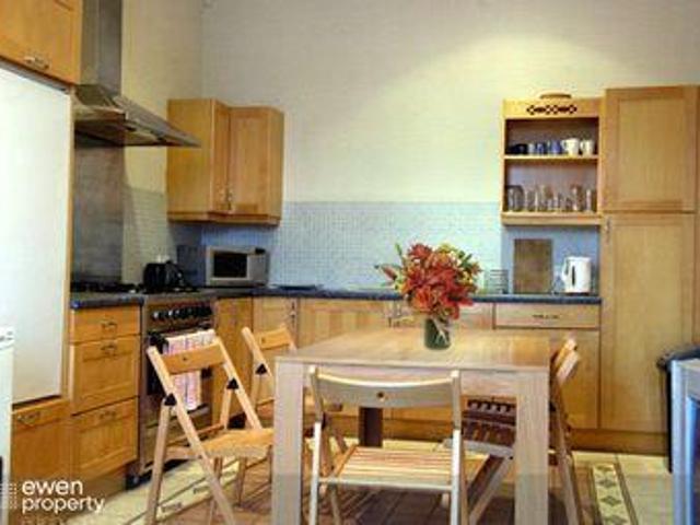 5 Bedrooms Flat for rent in Lauriston Gardens, Edinburgh EH3