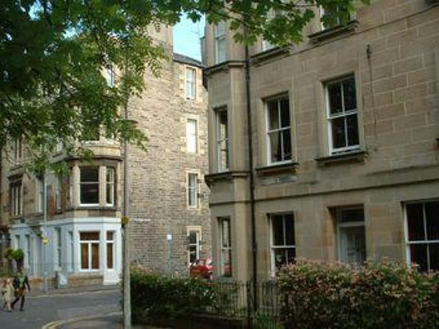 5 Bedrooms Flat for rent in Melville Terrace, Meadows, Edinburgh EH9