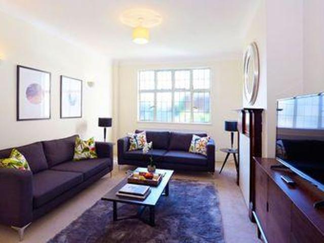 5 Bedrooms Flat for rent in Park Road, London NW8