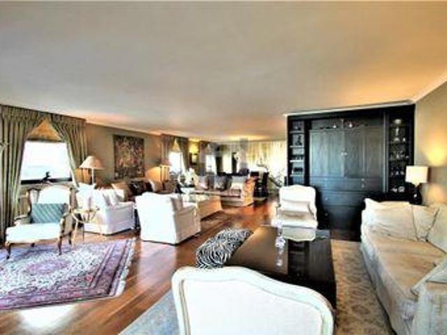 5 Bedrooms Flat for rent in Waterside Point, Anhalt Road, Battersea, London SW11