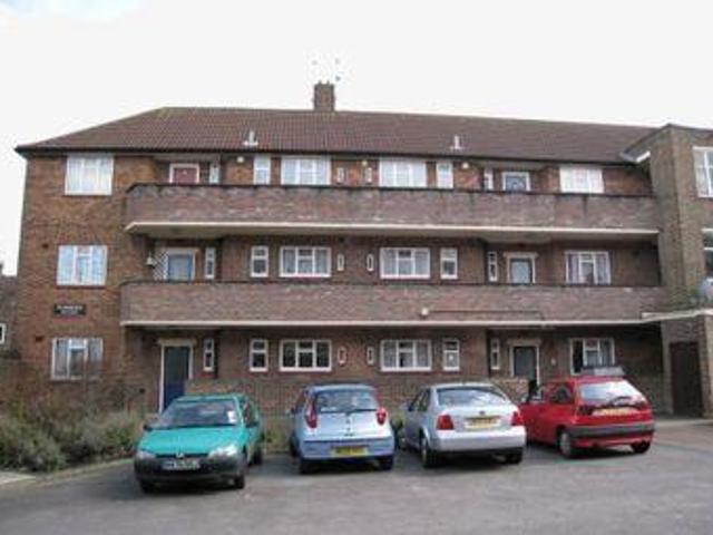 5 Bedrooms Flat for rent in Toland Square, London SW15