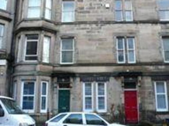 5 Bedrooms Flat for rent in Temple Park Crescent, Edinburgh EH11