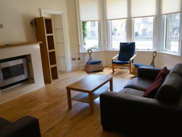 5 Bedrooms Flat for rent in University Avenue, Glasgow G12