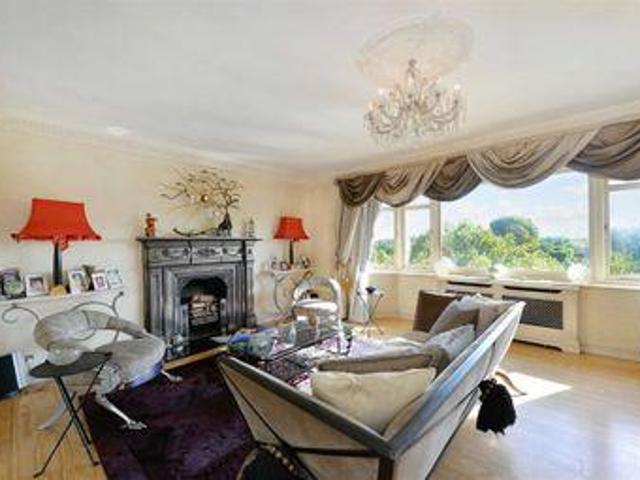 5 Bedrooms Flat for sale in Bentinck Close, London NW8