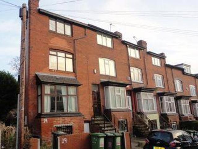 5 Bedrooms for rent in Manor Drive, Headingley, Leeds LS6