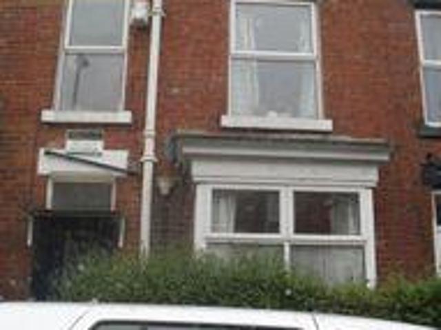 5 Bedrooms for rent in Norwood Place, Hyde Park, Leeds LS6