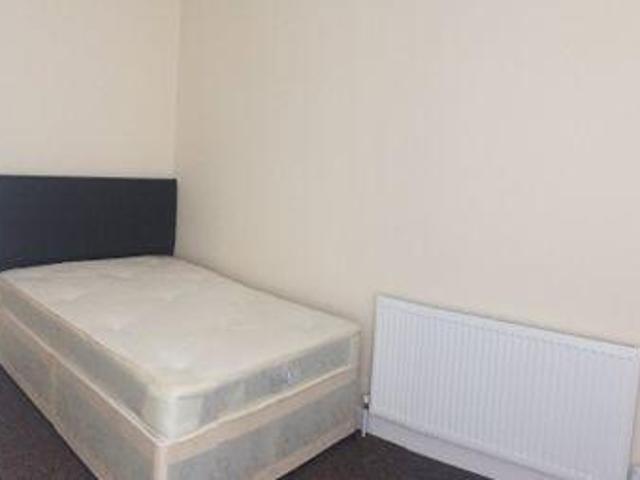 5 Bedrooms for rent in Alexander Road, Hillfields, West Midlands, Coventry CV1