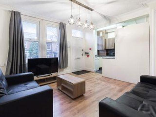 5 Bedrooms for rent in Beechwood Mount, Burley, Leeds LS4