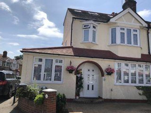 5 Bedrooms for rent in Birchwood Avenue, Wallington SM6