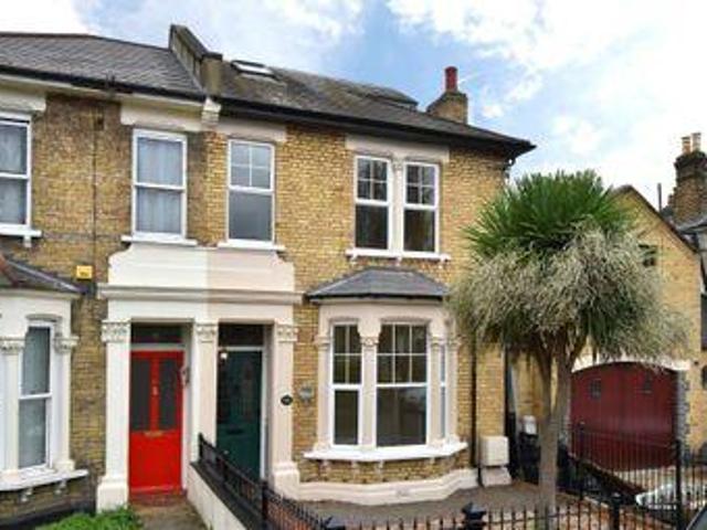 5 Bedrooms for rent in Blythe Vale, London SE6