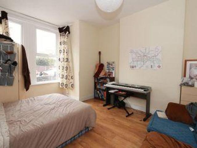 5 Bedrooms for rent in Lancaster Road, London N11