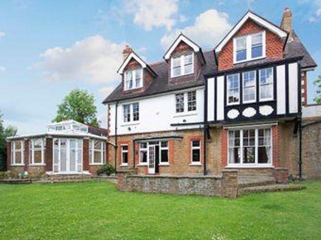 5 Bedrooms for rent in Pepys Road, London SW20