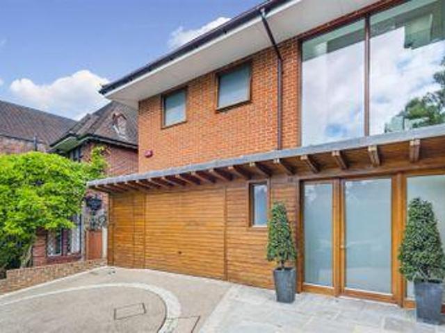 5 Bedrooms for rent in Platts Lane, Hampstead NW3