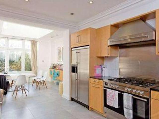 5 Bedrooms for rent in Steeles Road, London NW3