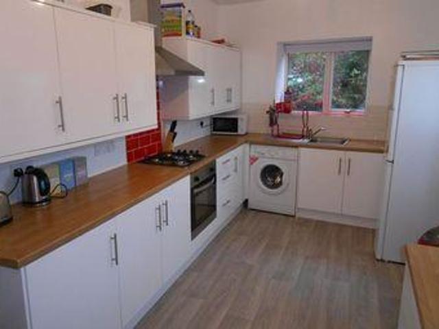5 Bedrooms for rent in Terrace Road, Mount Pleasant, Swansea SA1