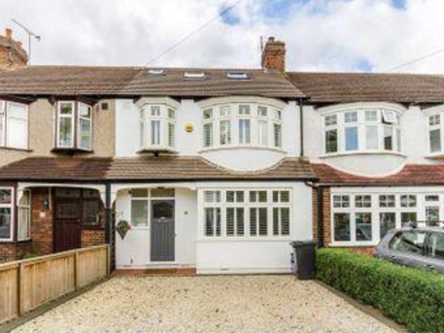 5 Bedrooms for rent in Westway, Raynes Park, London SW20