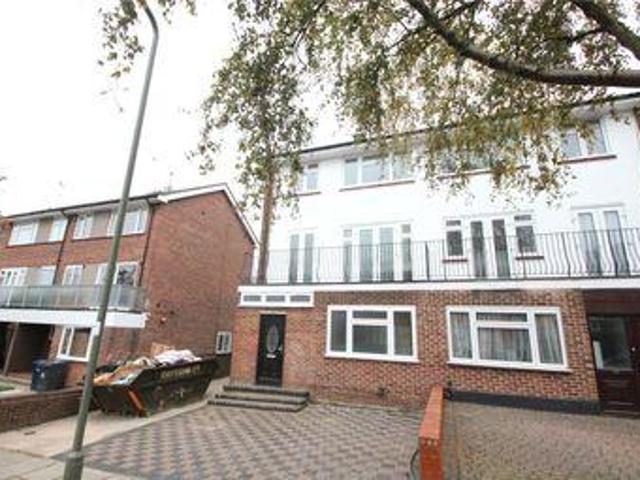 5 Bedrooms for rent in Wickliffe Avenue, Finchley, London N3