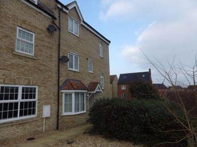 5 Bedrooms for rent in Wren Walk, Eynesbury, St Neots PE19