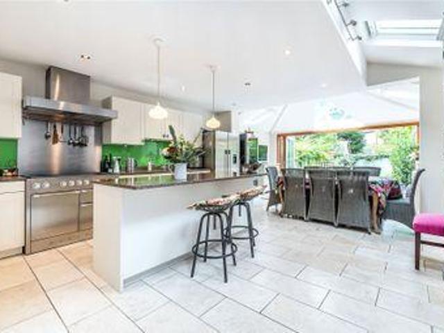 5 Bedrooms for sale in Montholme Road, London SW11