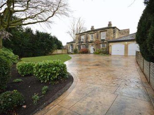 5 Bedrooms for sale in Aberford Road, Stanley, Wakefield, West Yorkshire. WF3