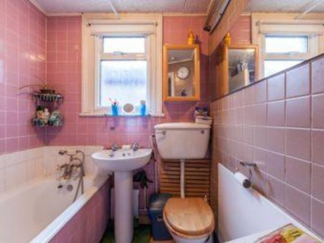 5 Bedrooms for sale in Concanon Road, Brixton SW2