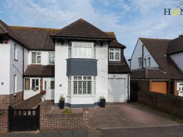 5 Bedrooms for sale in Derek Avenue, Hove BN3
