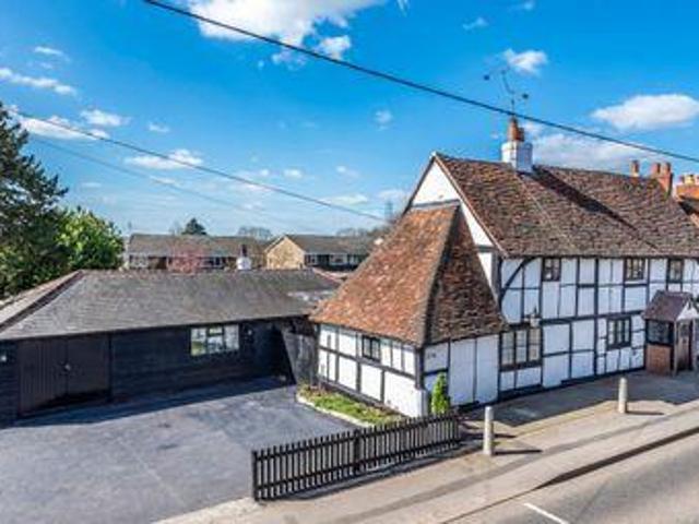 5 Bedrooms for sale in Eversley Road, Arborfield Cross RG2