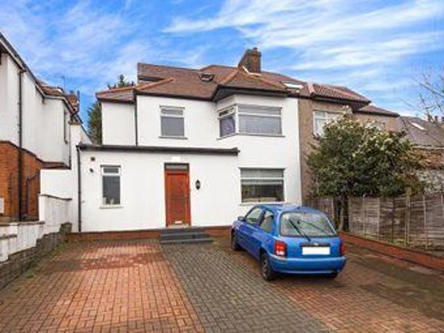 5 Bedrooms for sale in Finchley Lane, Hendon NW4
