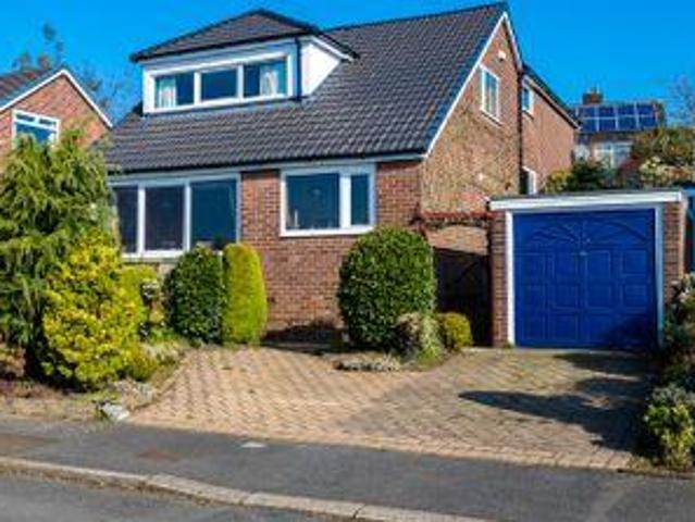 5 Bedrooms for sale in High Meadows, Bromley Cross, Bolton BL7