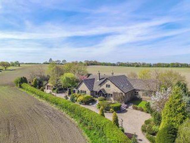 5 Bedrooms for sale in Higher Lane, Dalton, Wigan WN8