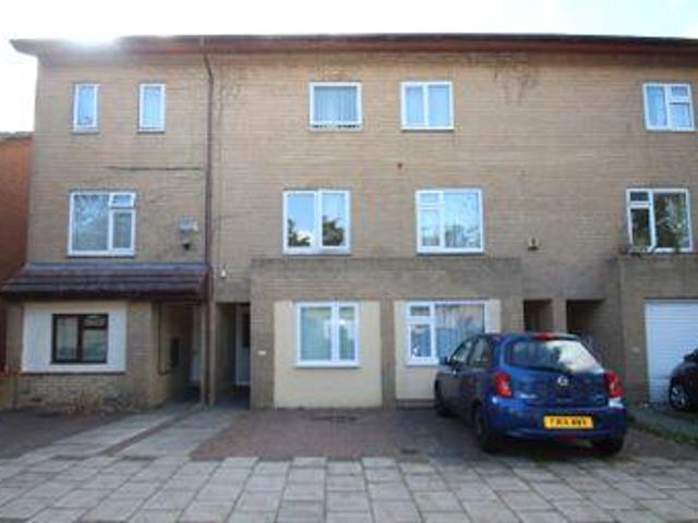 5 Bedrooms for sale in Polruan Place, Fishermead, Milton Keynes MK6