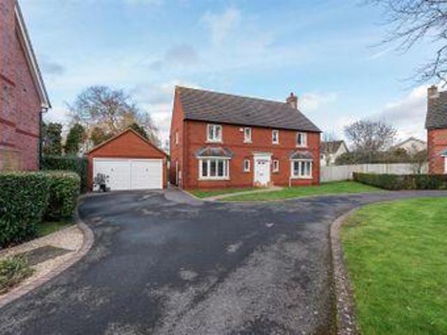 5 Bedrooms for sale in Queens Drive, Taunton TA1