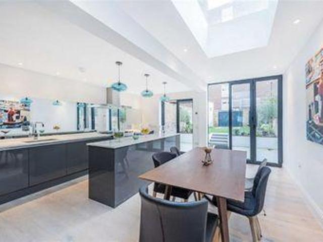 5 Bedrooms for sale in Richborne Terrace, London SW8