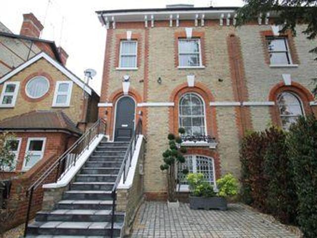 5 Bedrooms for sale in Station Road, New Barnet, Barnet EN5