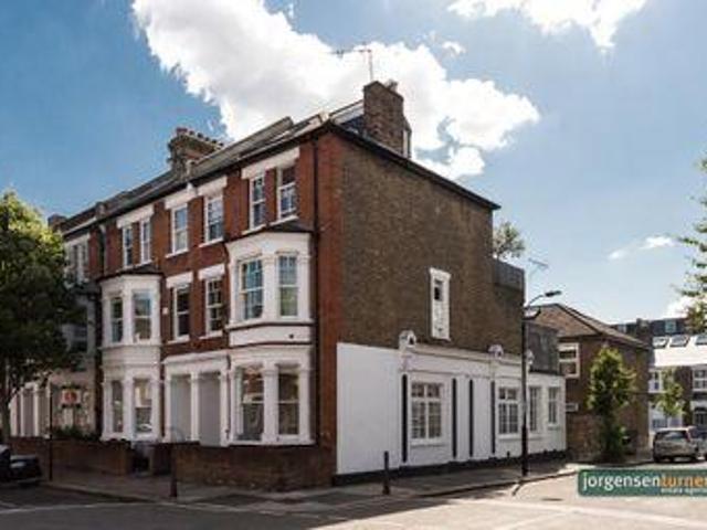 5 Bedrooms for sale in Tunis Road, Shepherds Bush, London W12