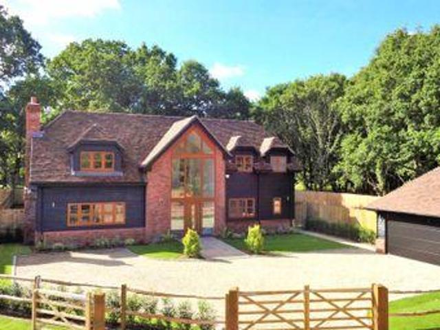5 Bedrooms for sale in The Barracks, Hook RG27