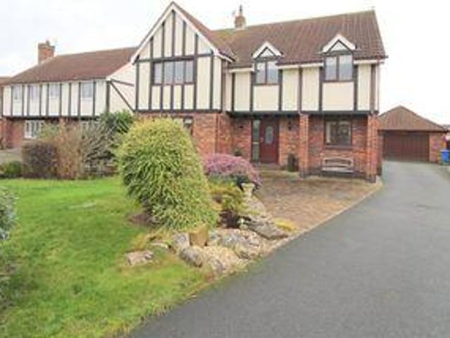 5 Bedrooms for sale in The Hermitage, Thornton Cleveleys FY5