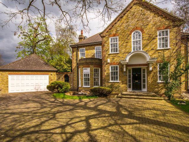 5 Bedrooms House for Rent in Hambledon Place | Foxtons