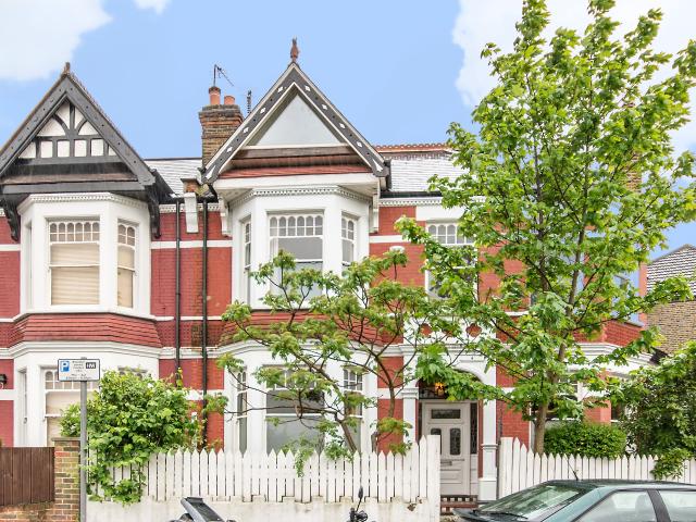5 Bedrooms House for Rent in Sellons Avenue | Foxtons