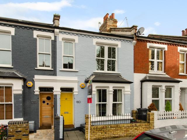 5 Bedrooms House terraced for Rent in Devonshire Road | Foxtons
