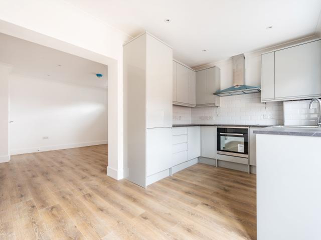 5 Bedrooms House terraced for Rent in Esmeralda Road | Foxtons
