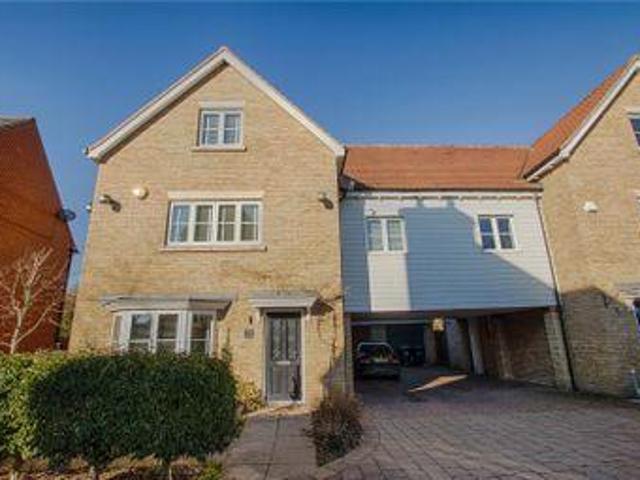 5 Bedrooms Link detached house for sale in Wilkes Way, Flitch Green, Dunmow, Essex CM6